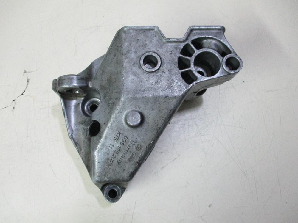 038199207H SUPPORTO LATO DESTRO MOTORE VW AG GOLF IV 1.9 TDI